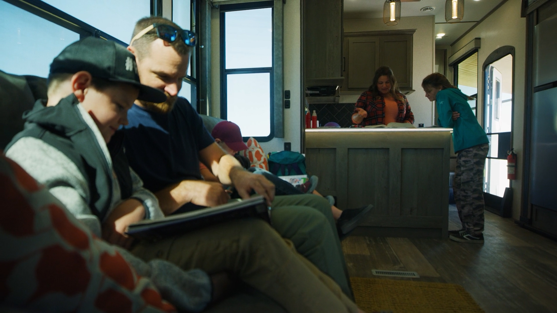 How to Operate HVAC Controls in Your RV Through the In-Command System ...