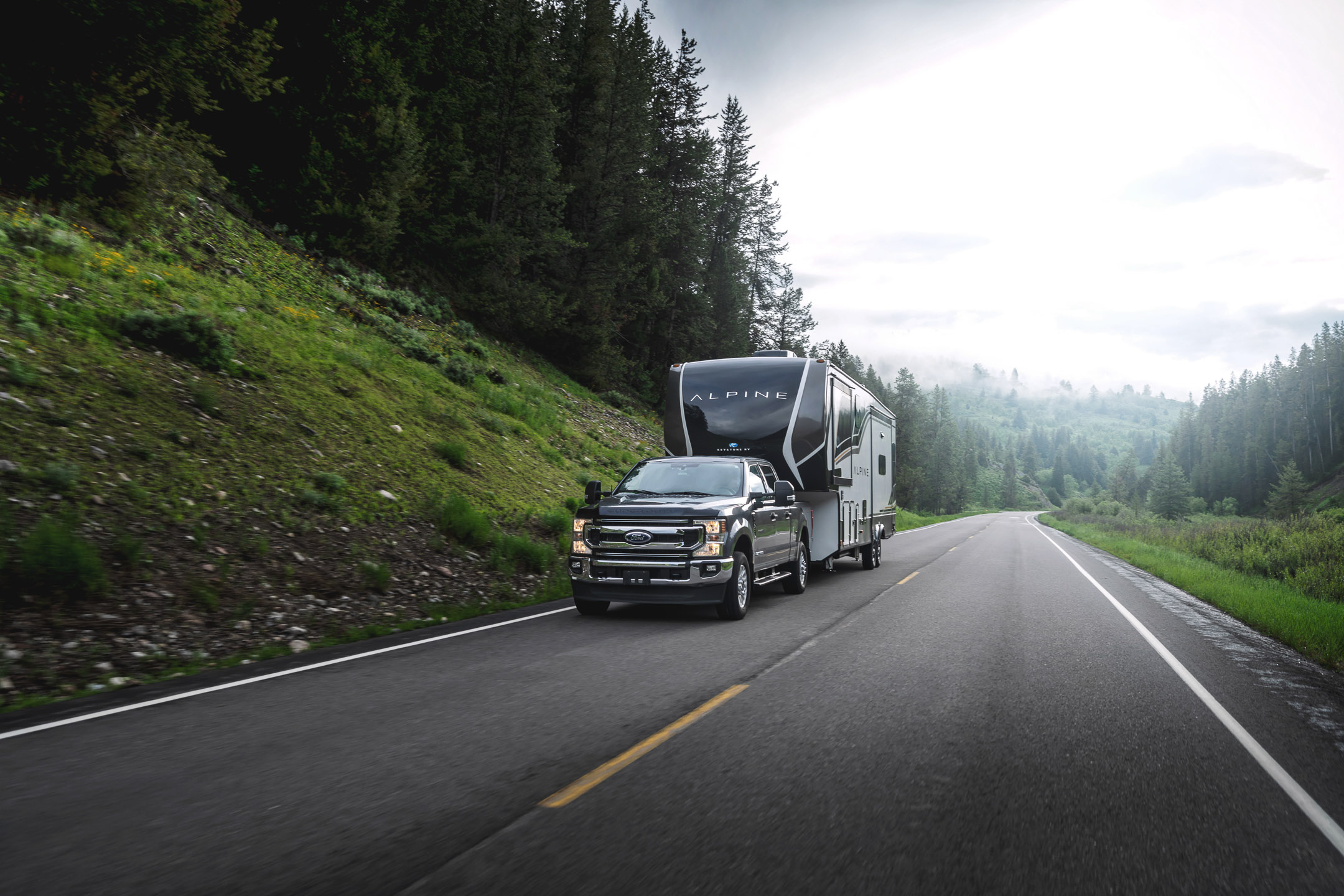 Alpine Luxury Fifth Wheels - Built for Long Haul Travel - Keystone RV